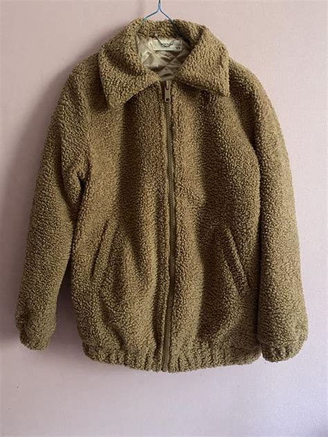 Куртка шуба бомбер тедді тепла бежева Reserved — ціна 950 грн у каталозі Шуби Купити жіночі речі