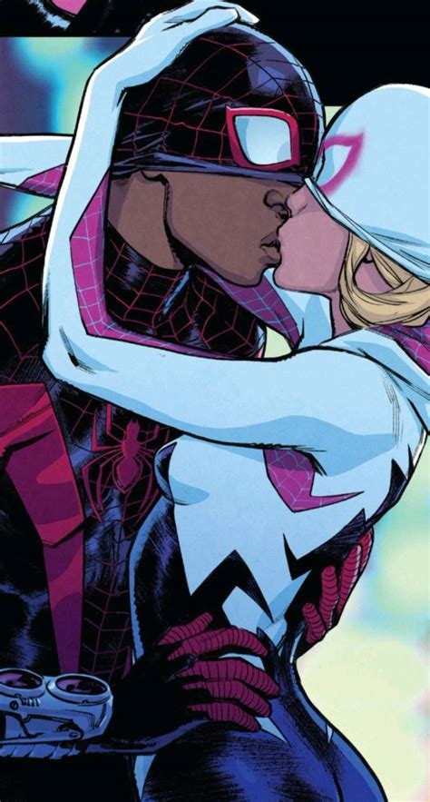 Pin De Laura Aparicio Nieto En Spiderman Y Su Novia Gwen Spider
