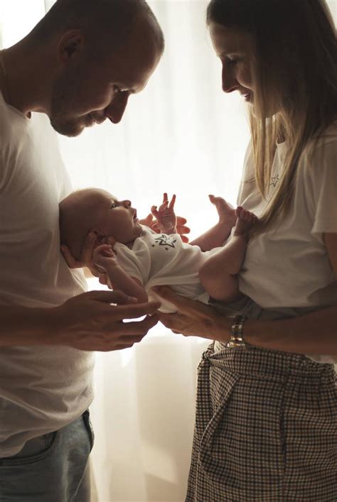 Nur Ein Monat Elternzeit Zu Zweit Allein Im Familienalltag Statt