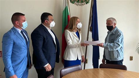 ГЕРБ СДС София област регистрира листата с кандидати за народни представители Новини бг