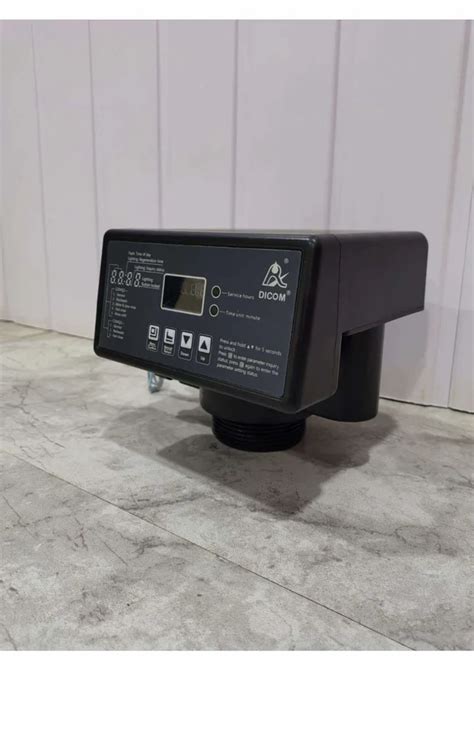 PVC Medium Pressure Runxin Auto Multiport Valve For Water Treatment Valve Size 1 Inch At