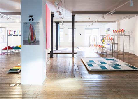 Raw Color Shows Chromatic Experiments In Aram Gallery Exhibition