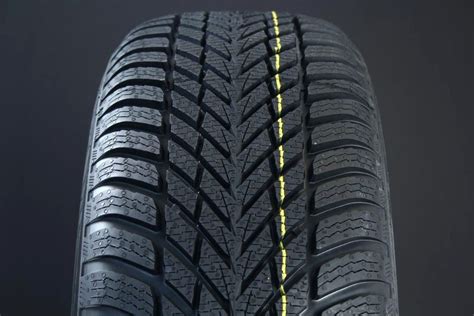 Köp 225/45R17 NOKIAN WR SNOWPROOF 2 FRIKTION till bra pris - Svenska ...