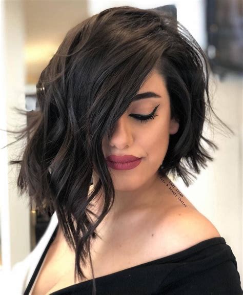 10bombshellasymmetricalbobhairstyles Asymmetrical Bob Haircuts