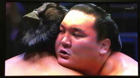 大相撲 2015年11月 九州場所 14日目 白鵬 Vs 照ノ富士 Youtube