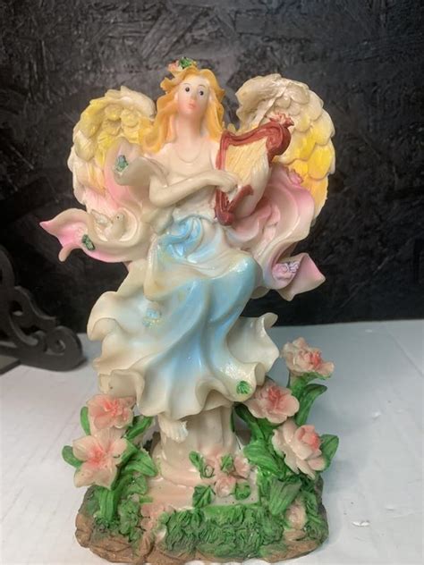 Ангел статуетка розпродаж — ціна 170 грн у каталозі Статуетки Купити товари для дому та