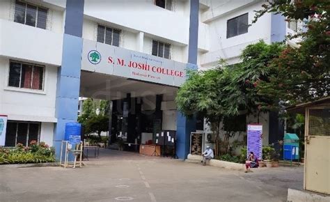 S M Joshi College