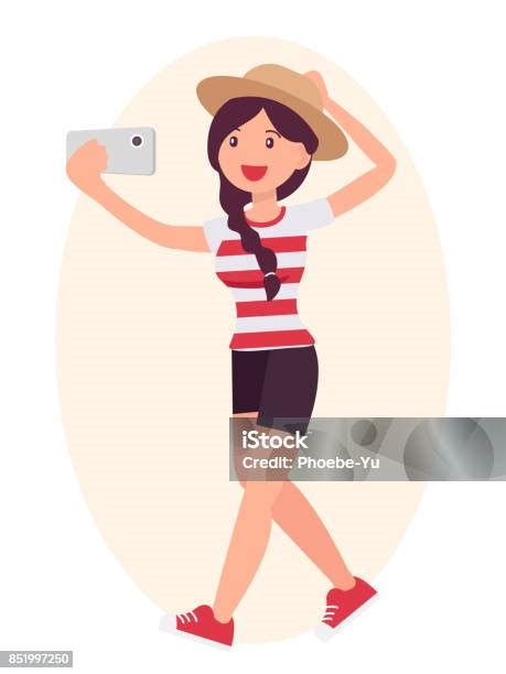만화 캐릭터 디자인 여성 사랑 스러운 귀여운 소녀 Selfie를 만드는 밀 짚 모자를 쓰고 벡터에 대한 스톡 벡터 아트 및 기타