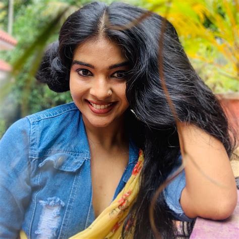 Malayalam Actress Monisha Arshak Photoshoot Stills South Indian Actress
