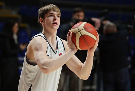 Andrej Kostić Briljirao U Kls Ubacio 27 Poena Za Dinamik