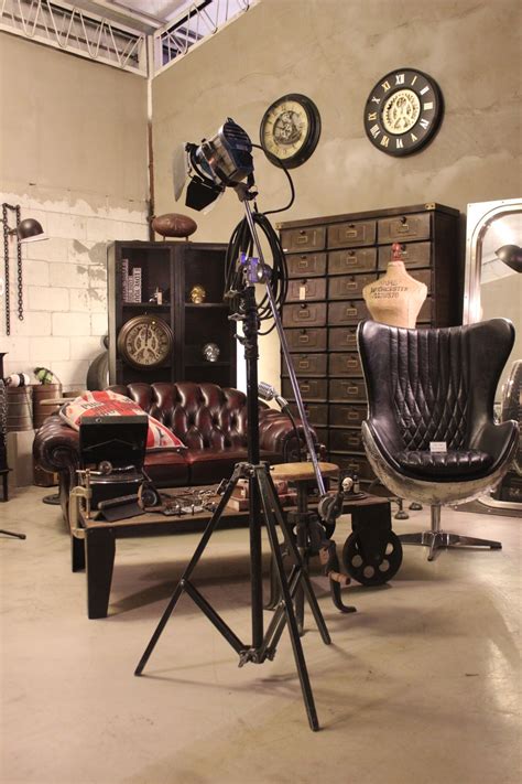 피터의 작업실 빈티지렌탈스튜디오 카페발로 스튜디오 1호점 인더스트리얼컨셉 300평 공간