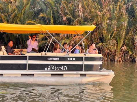 บรรยากาศที่ใคร ร้านอาหารเอกเขนก แปดริ้ว Facebook