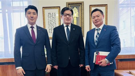 Монгол Улсын Ерөнхийлөгчийн зөвлөхүүд МҮХАҮТ ын шинэ ерөнхийлөгч Л Төр Одыг хүлээн авч уулзлаа