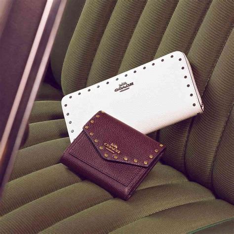 50・60代の女性におすすめ！センスのいいブランド財布