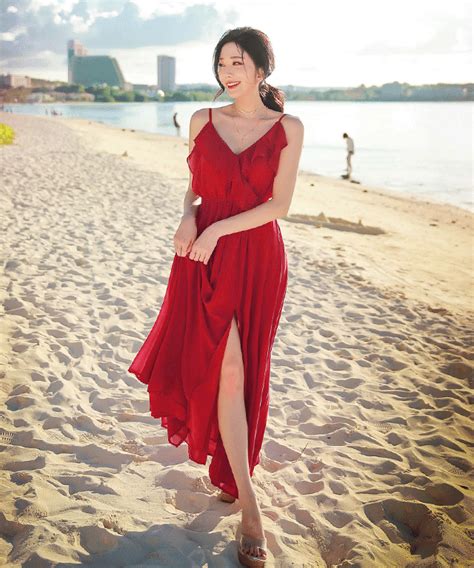 리엔 비치 원피스 러플 프릴 밴딩 슬릿 민소매 끈 나시 트임 롱 비치웨어 휴양지 여행 휴가 레드 장미 에이블리