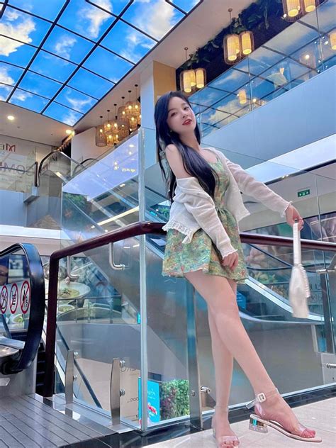 Nữ streamer từng lộ clip nóng với game thủ Liên Quân Mobile có động thái gây chú ý