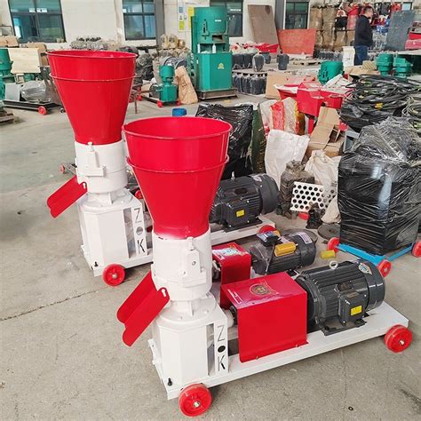 Manual Household Animal Poultry Floating Fish Pig Cattle Sheep Feed