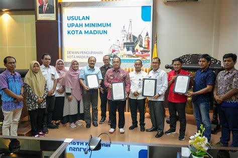 Pj Wali Kota Tanda Tangani Rekomendasi Umk 2025 Kota Madiun Pembahasan