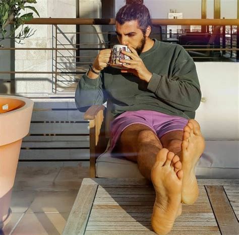 Arab Medleeastern Guys Feet On Tumblr