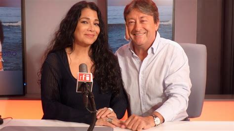 La Cantante Mexicana Laura Buenrostro Presenta En París ‘caracola Su