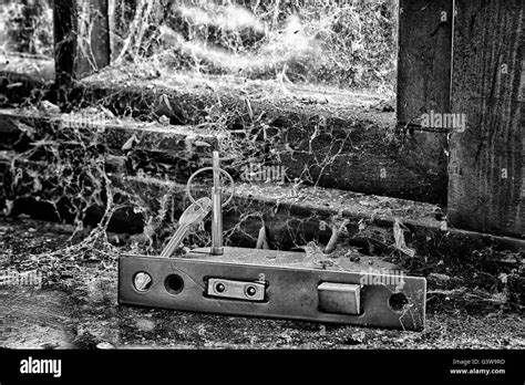 Locking Mechanism Hi Res Stock Photography And Images Alamy