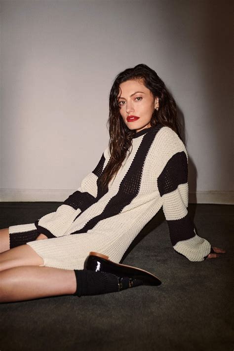 Phoebe Tonkin R Celebritieshunter