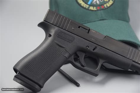 Glock Model 48 Single Stack 9 Mm Pistol Mint Hardly Used