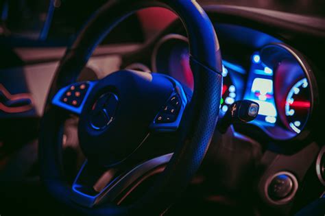 무료 이미지 푸른 스티어링 휠 스티어링 부분 자동차 디자인 차량 자동차 부품 강청색 자동차 바퀴 시스템 식물 도시 자동차 5000x3333