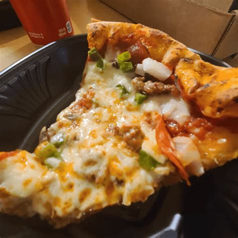 Best Pizza In Central Minneapolis Mn Ginellis Pizza Pizza Near Me