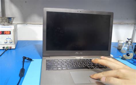 这是日本艺术家加藤鹰老师专用电脑？这该怎么修？ 笔记本维修厮 笔记本维修厮 哔哩哔哩视频