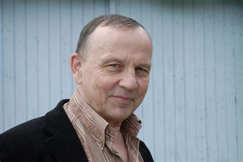 Christian Bobin Adieu Au Moine Poète De La Littérature Le Blog Danne Brassiéle Blog Danne