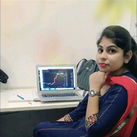 Deepa Gautam Relationship Manager Iifl India Infoline Group Linkedin