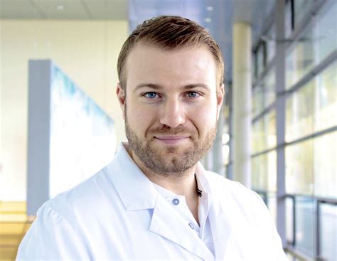 Д р Светослав Атанасов Хирург Септември София Супердок