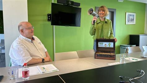 Isabelle Debroux Devient La Première Femme à La Tête De La Csc