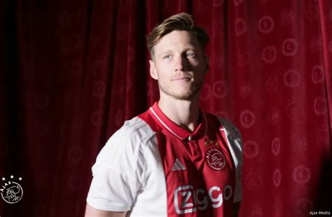 Bizar Einde Weghorst Soap Ik Had Vroeger Een Ajax Tenue Aan Twenteinsite Nl