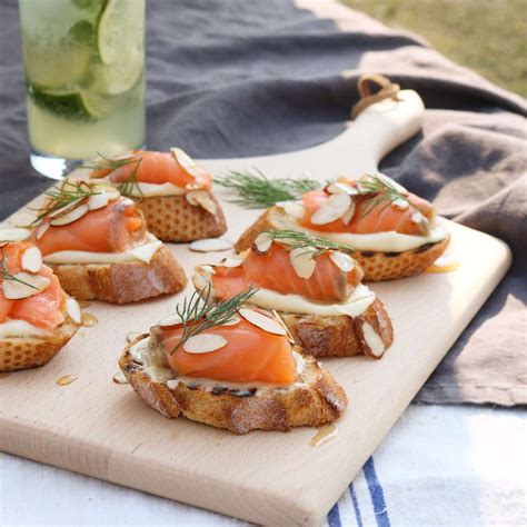 연어 브루스케타 우리의식탁 레시피 Recipe Food Recipes Food And Drink