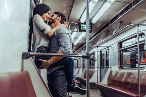 The Differences Between Love Lust According To An Expert