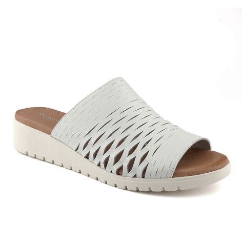 Django And Juliette Meta