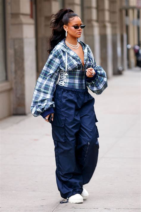Rihanna Outfits 25 Best Dressing Styles Of Rihanna To Copy Branded