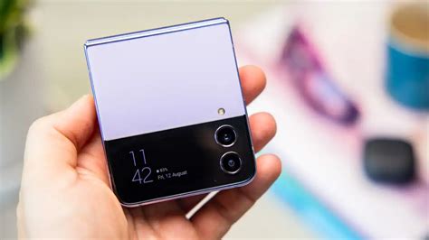 Samsung Galaxy Z Flip Vs Samsung Galaxy Z Flip Ag Tech