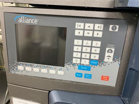 Waters Alliance Hplc System Includes E2695 Separations Module 2998 Pda Detector 2414 Ri Detect