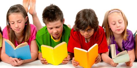 کتاب های مناسب سن 10 سال نوجوانان معمولا از داستان‌های جذاب لذت می