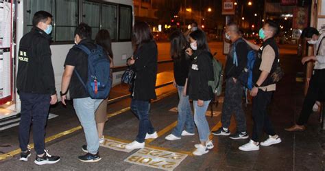 警搗3非法賭檔 拘25人發43張限聚令告票 1057 20210402 港聞 即時新聞 明報新聞網