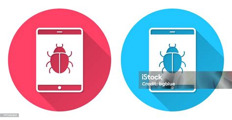 버그가 있는 태블릿 Pc 빨간색 또는 파란색 배경에 긴 그림자가 있는 둥근 아이콘 개념에 대한 스톡 벡터 아트 및 기타 이미지 개념 곤충 그림자 Istock