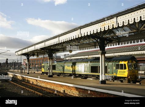 Freightliner Class 66 Loco 66601 The Hope Valley At York Station Uk
