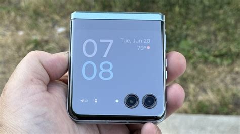 Motorola Razr Plus Review Judge This Foldable Phone By Its Cover