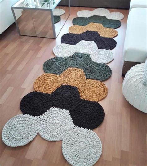 Как связать коврик крючком описание схем вязания для начинающих Коврик крючком Ковры Вязание