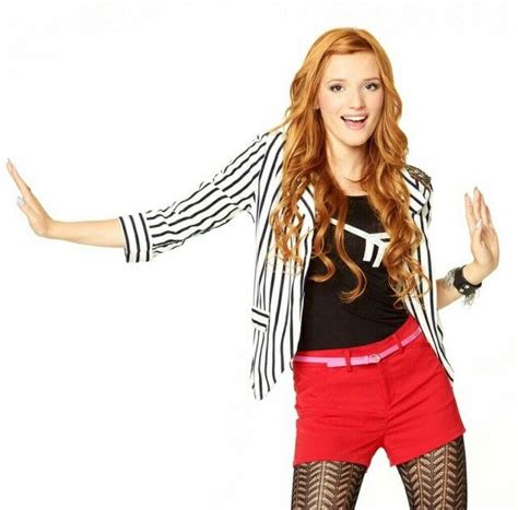 Bella Thorne As Cece Jones Throwback Outfits Tv Characters Outfits