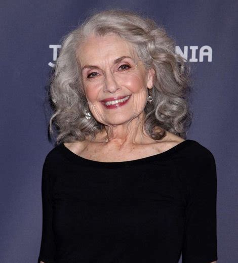 Mary Beth Peil Age Dawsons Creek And Husband Biography