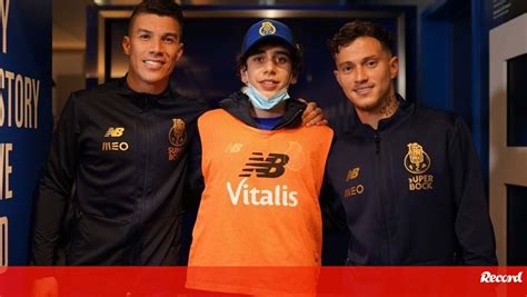 Já Tinha Acontecido Frente Ao Benfica Afinal Apanha Bolas A